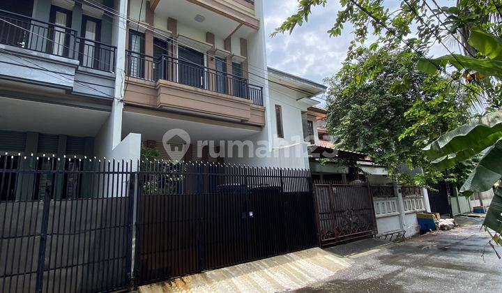 Rumah dijual di Tomang, Jakarta Barat | rumah123.com