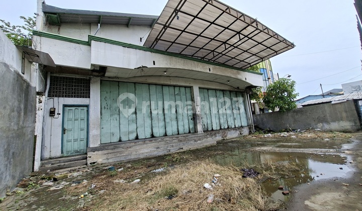 Ex-Warehouse! Can be used for Shop or Restaurant in Kendal. | Rumah123