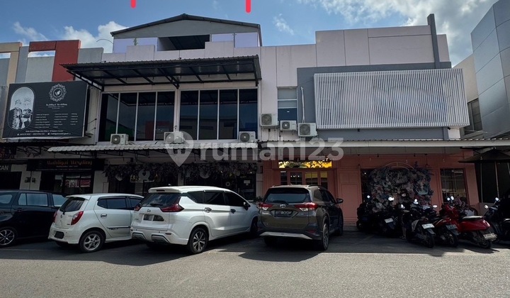 For Sale Quick 2.5-Story Shophouse, 2 Units Combined Grand Niaga Mas ...