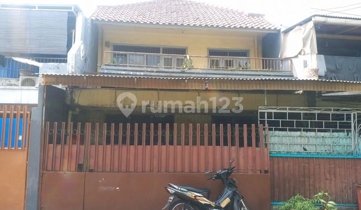 Rumah dengan Taman Dijual di Batu Ceper, Jakarta Pusat | Terbaru 2023