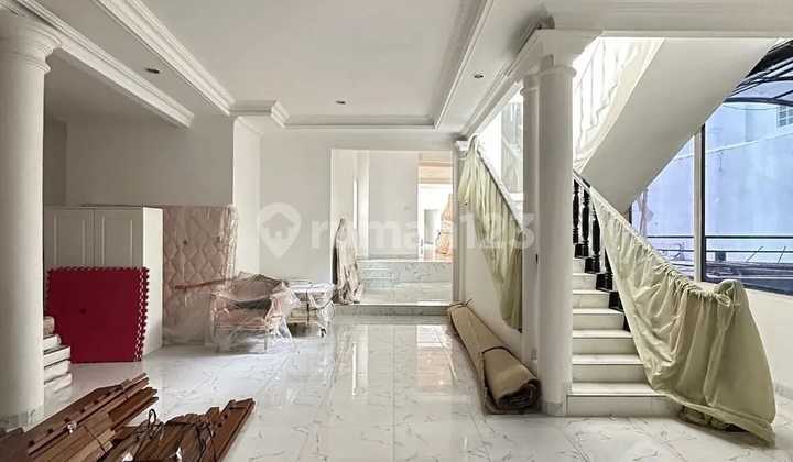 Rumah Dijual di Menteng, Jakarta Pusat | Harga Terbaru 2023