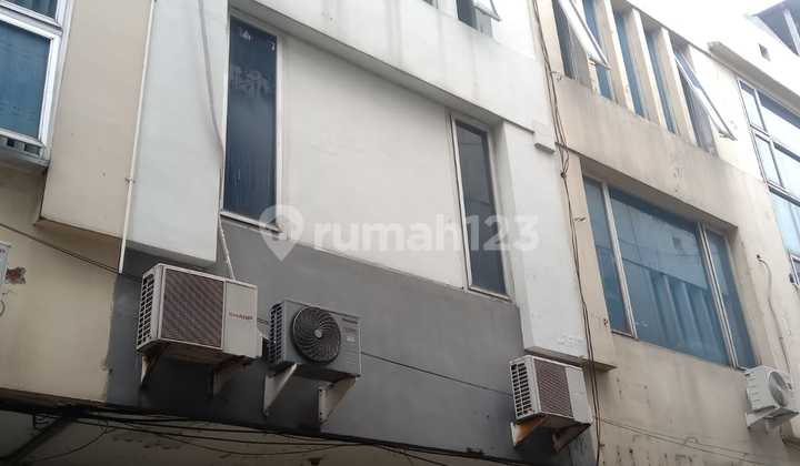 Ruko dijual di HR Muhammad, Surabaya | rumah123.com