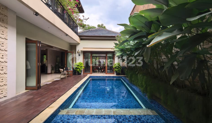 Rumah Bergaya Resort Kemang Jakarta Selatan Exclusive Cluster Open ...
