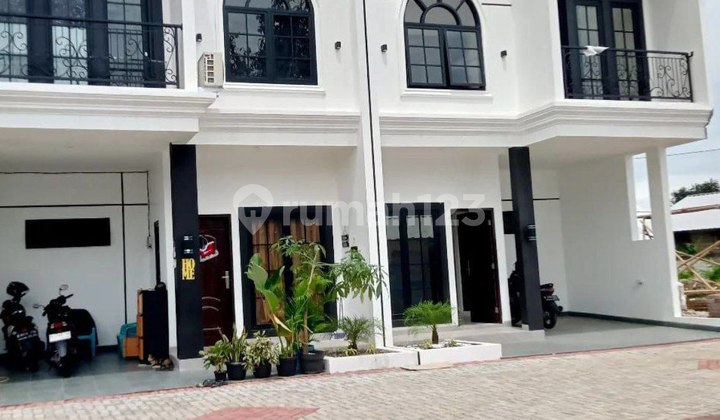 Rumah Desain Eropa Syle Yang Elegan Di Kelapa Dua Depok. Strategis ...