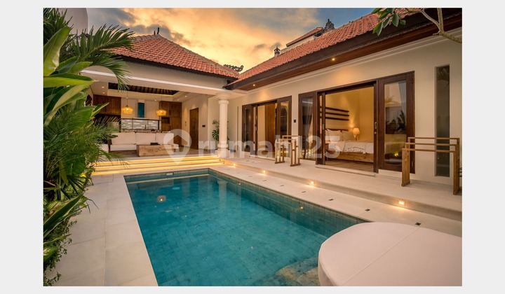 2 Bedroom Open Living Space Only 700 Meters To The Beach In Prime ...