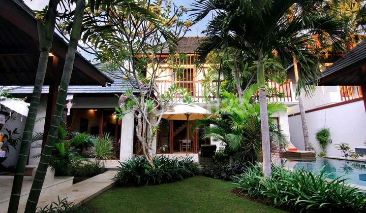 Beautiful Yearly Rental Villa At Beachside Sanur | Rumah123