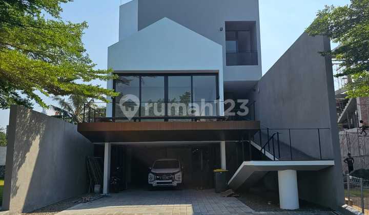 Rumah Dengan Sirkulasi Udara Dan Pencahayaan Bagus Di Kemang | Rumah123
