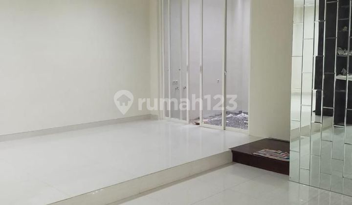 Jual Rumah 2 Lantai di Pakuwon Indah | Harga Terbaru