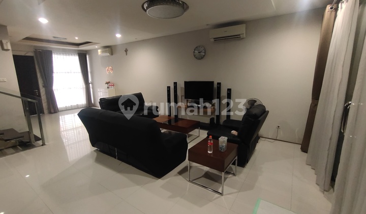 Rumah dijual di Intercon, Jakarta Barat | rumah123.com