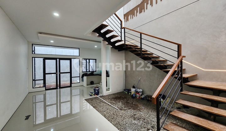 Rumah dijual di Setra Duta, Bandung | rumah123.com