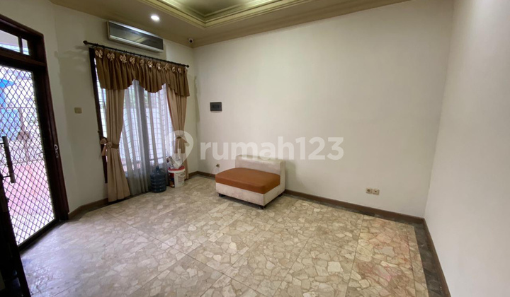 Rumah dengan Kolam Renang Dijual di Pluit, Jakarta Utara | Terbaru 2023