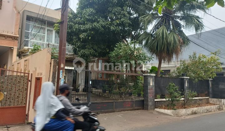 Rumah dengan CCTV Dijual di Kreo, Tangerang | Terbaru 2023