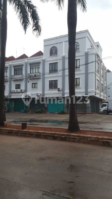 Ruko Toho Siap Huni, PIK Jakarta Utara | Rumah123.com