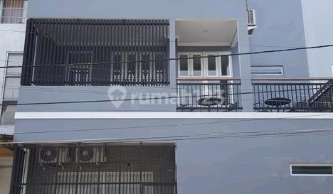 Ruko Dijual di HR Muhammad, Surabaya | Lokasi dan Harga Terbaik