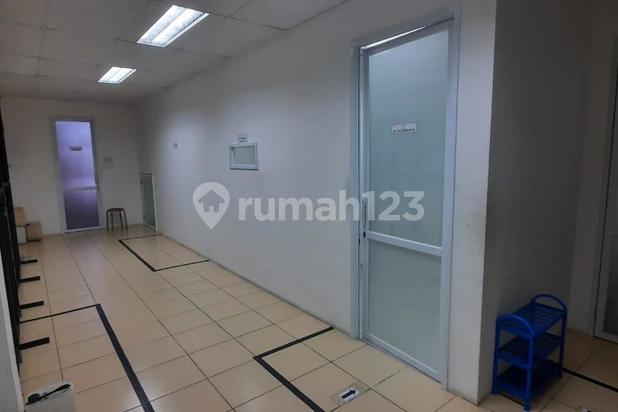Ruko 4 lantai di komplek ruko Business Park Kebon Jeruk terawat, rapi ...