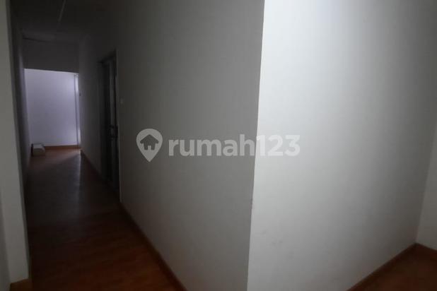 Ruko 4 lantai di komplek ruko Business Park Kebon Jeruk terawat, rapi ...