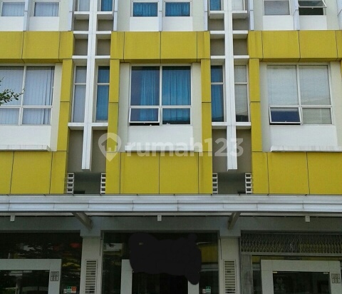 Ruko Emerald Summarecon Bekasi - oleh Mona Meiliana Kartabrata