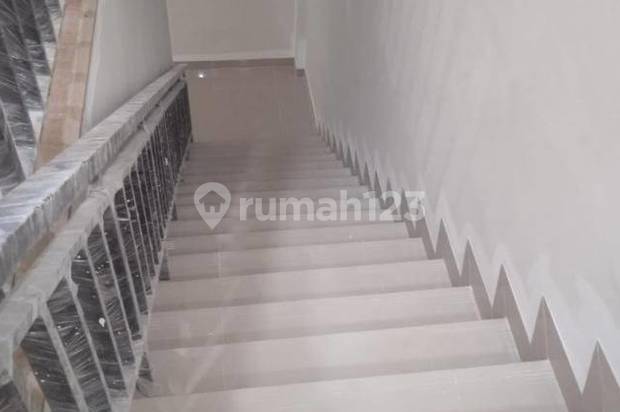 Ruko Shibuya Blok B dan F (4.5X16.25) 3 Lantai di PIK 2. - oleh Mohamad ...