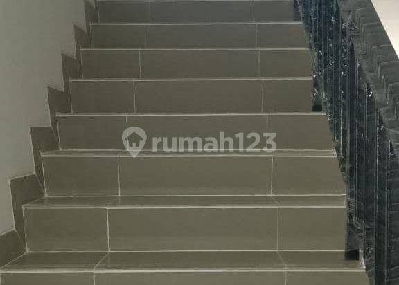 Ruko Shibuya Blok B dan F (4.5X16.25) 3 Lantai di PIK 2. - oleh Mohamad ...