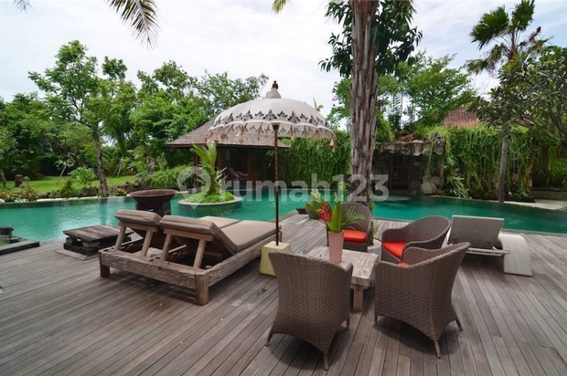 The Great Villa in Seminyak combines modern Luxury with Bali’s ...