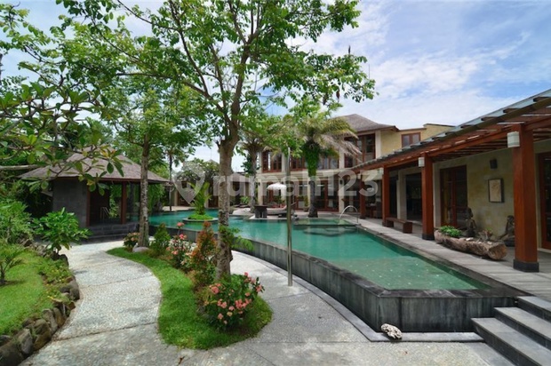 The Great Villa in Seminyak combines modern Luxury with Bali’s ...