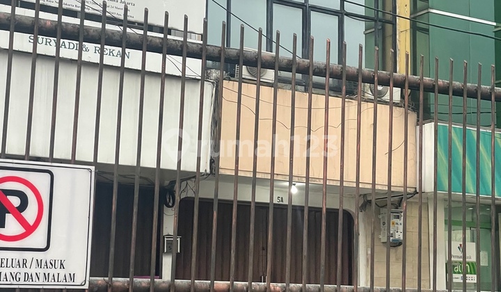 Sewa Ruko di Tomang, Jakarta Barat | rumah123.com