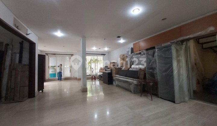 Rumah Dijual di Tomang, Jakarta Barat | Harga Terbaru 2023