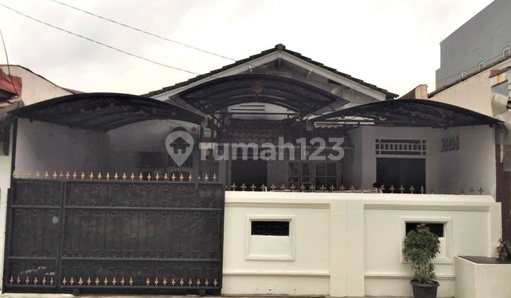 Rumah dengan Taman Dijual di Batu Ceper, Tangerang | Terbaru 2023